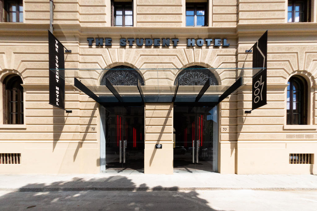 THE STUDENT HOTEL, TAILOR MADE DESIGN, ECLECTIC LOOK - thesignspeaking