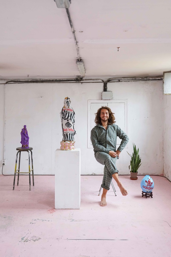 THE MUNDANE ARCHAEOLOGY OF GASTON LISAK